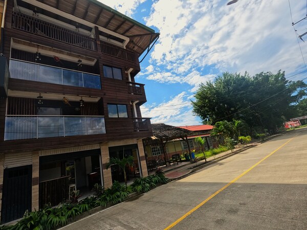 Petra Hotel - Nuquí