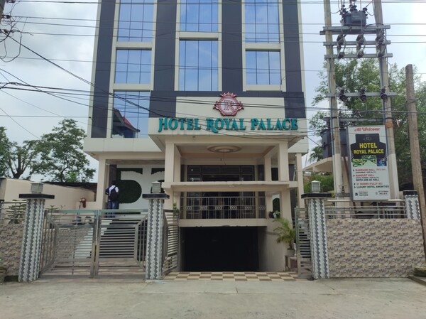 Hotel Royal Palace - Nagaon