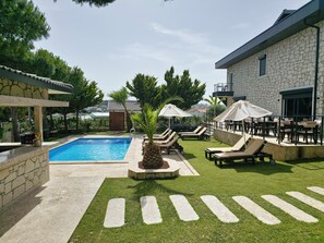 Fachada da propriedade