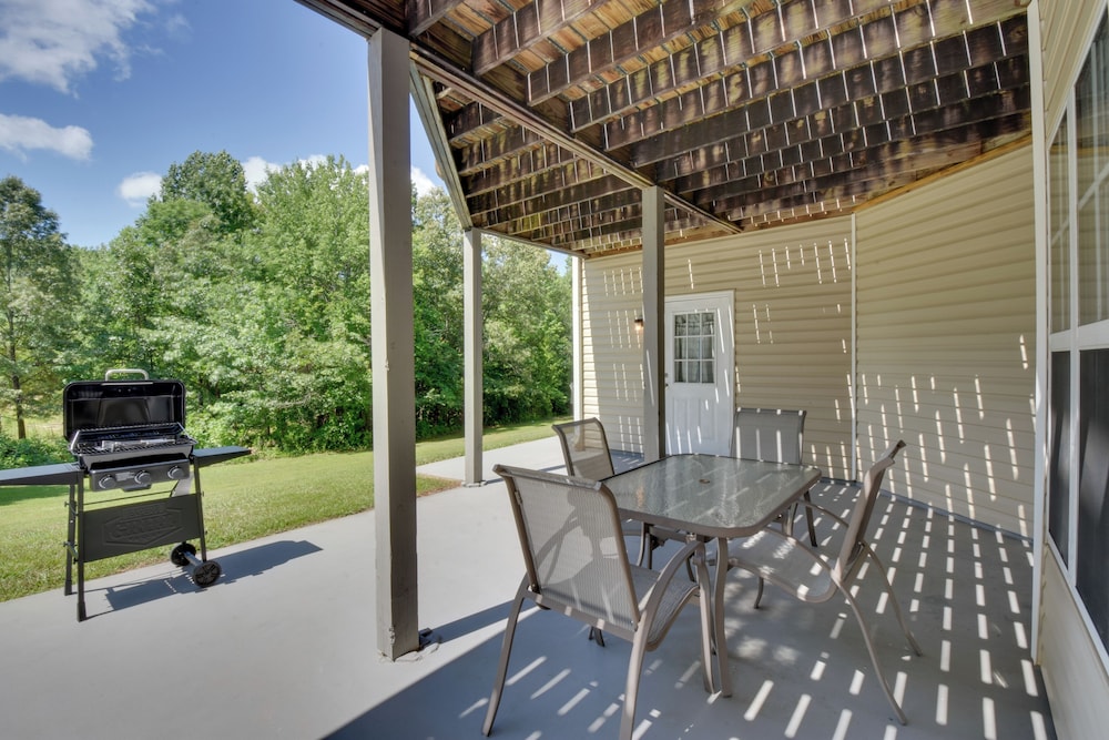 Pet-friendly Cleveland Apt: 7 Mi To Yonah Mountain - Clermont, GA