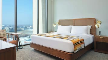 Quarto, 1 quarto, não fumadores, na torre | 1 quarto, roupa hipoalergénica, cofre no quarto, secretária