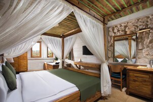 Quarto Lua de Mel, 1 cama king-size, não fumadores, vista para o vale | Roupa de alta qualidade, minibar grátis, cofre no quarto, secretária 