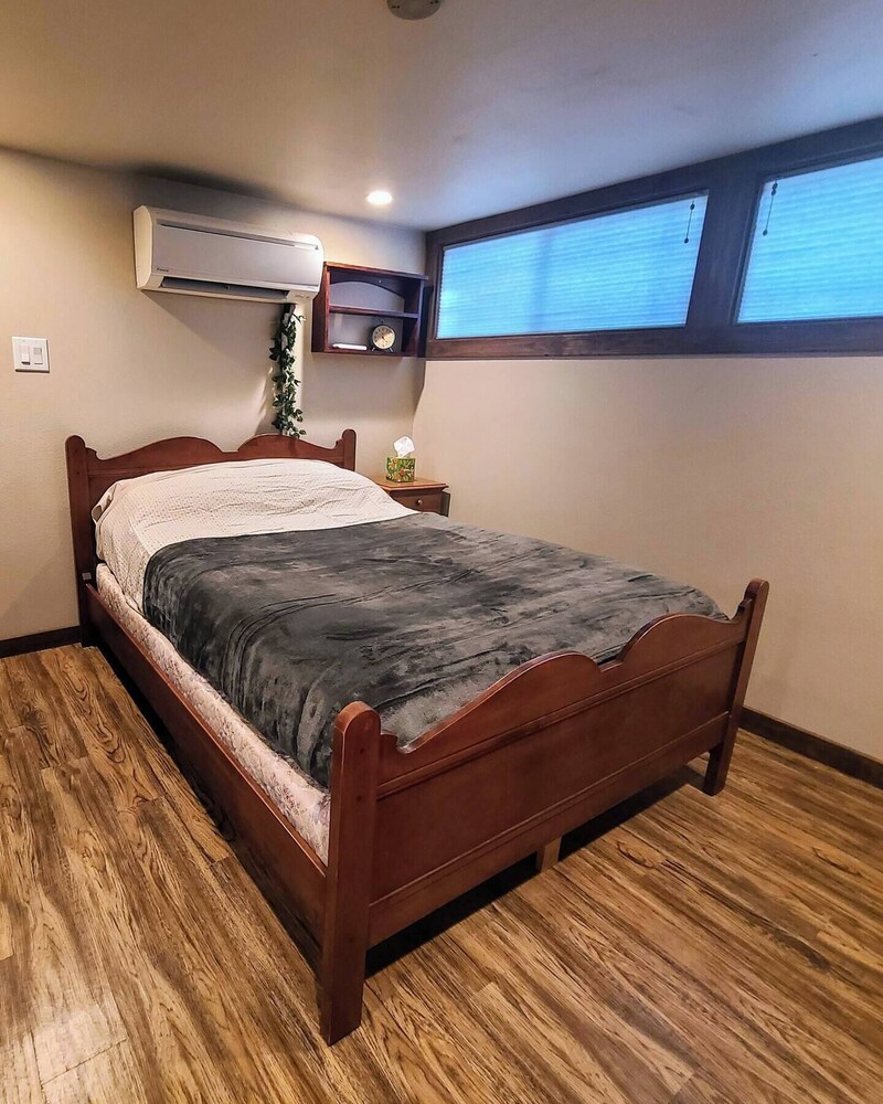 Charming 2-bedroom cottage in the magical Lost Pines forest with AC ...
