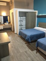 Quarto, 2 camas de casal