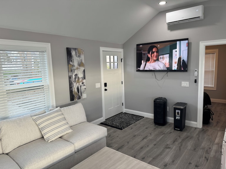 Waterfront Cottage On Warwick Cove. - 羅德島州