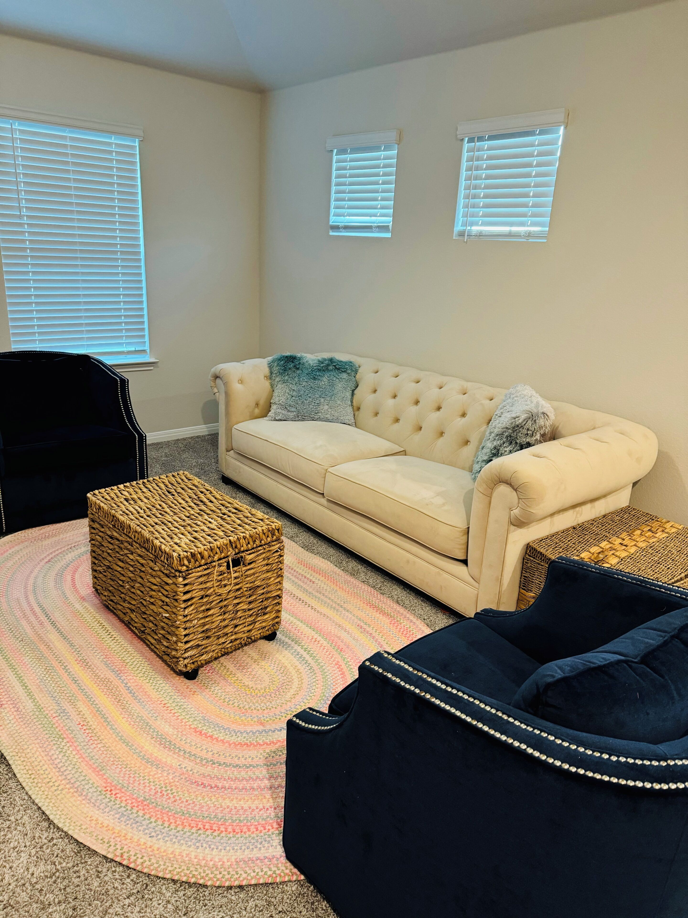 Cozy 4-bedroom House In Austins Backyard!with A Community Pool And Gym! - Elgin, TX