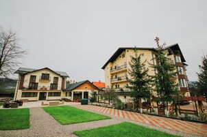 Fachada da propriedade