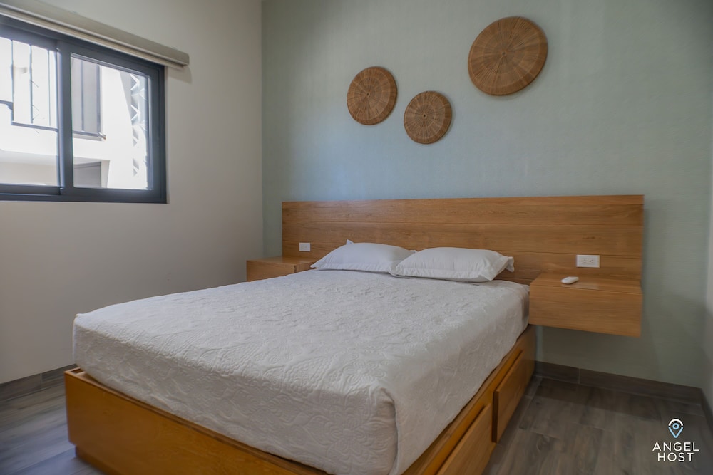 Modern Condo, Pools, Private Bbq, Malecon 4 Blocks - La Paz