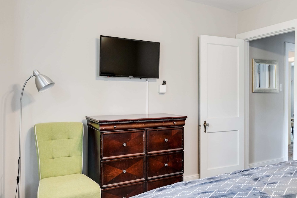 Grand Historical Family House/spacious/peaceful/central Location - Richmond, VA