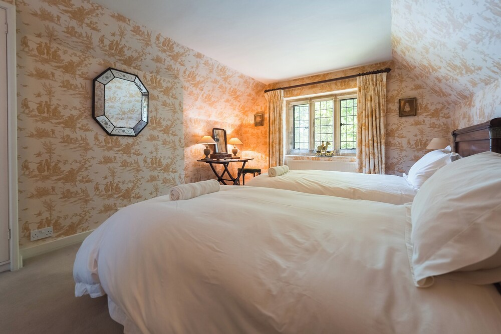 Luxury Manor Home with Heated Pool & Tennis Court - Withington | Vrbo