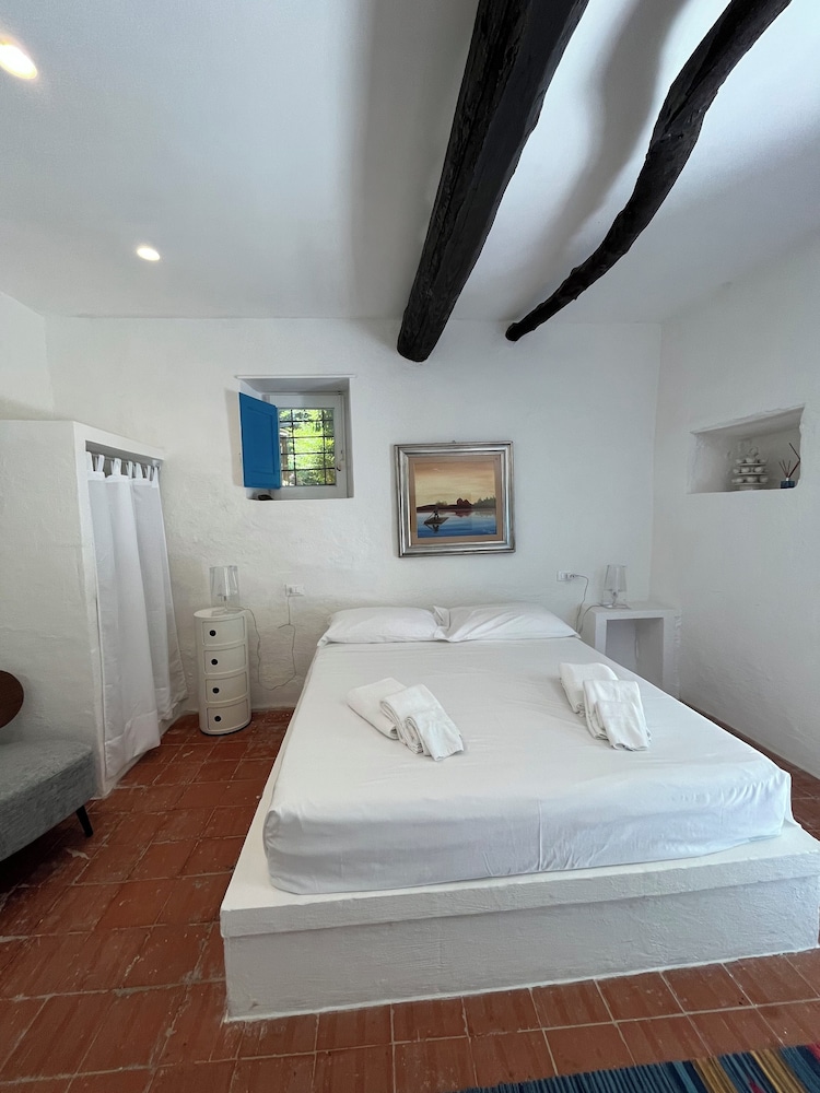 La Casa del Nespolo Exclusive Country Suites w/ Seaview Pool, Sunset ...