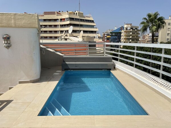 Pent-house, 3 Bedroom, Sleeps 6, Parking - Marbella