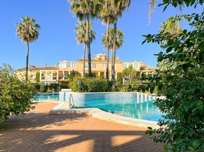 Apartamento | Piscina | Piscina exterior 