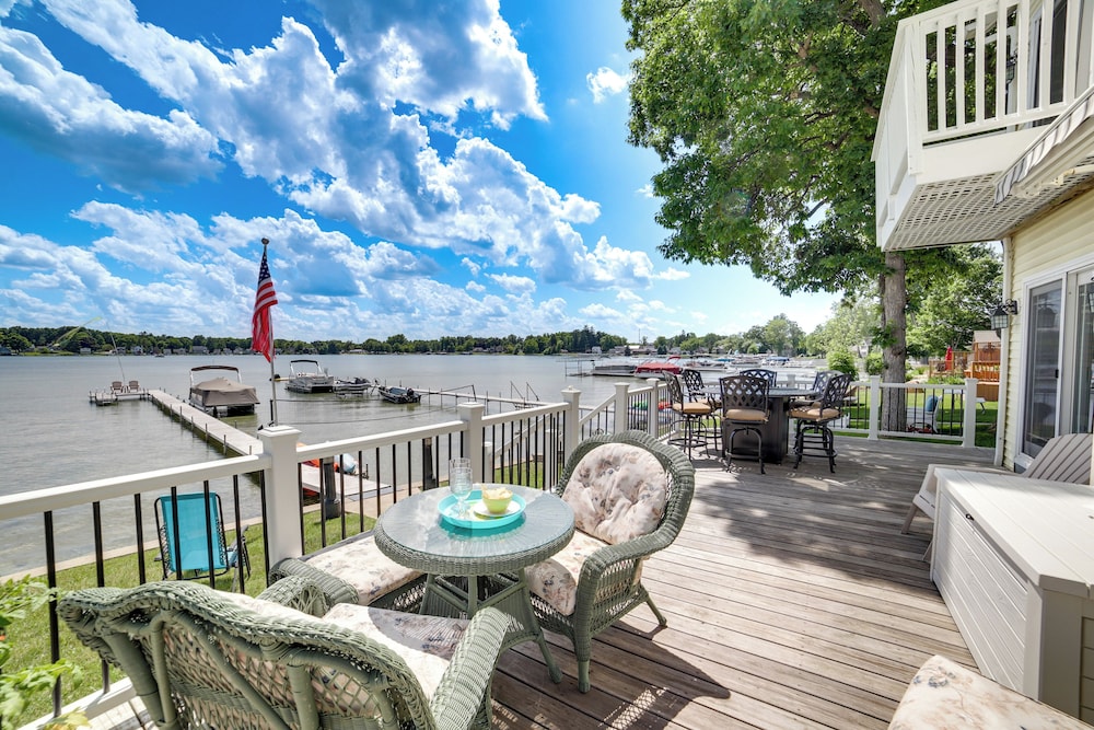 Waterfront Clarklake Escape - Deck, Dock & Views - Brooklyn, MI