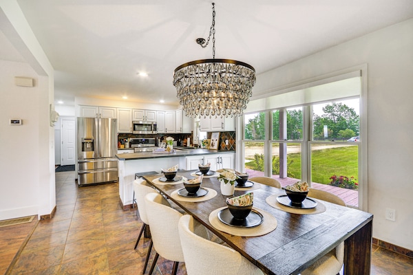 Lovely Roberts Home W/ Patio & Mountain Views! - Montana