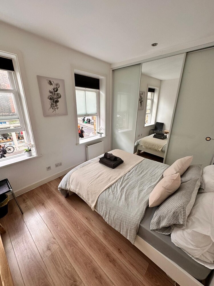 Amazing apartment in brick land - London | Vrbo