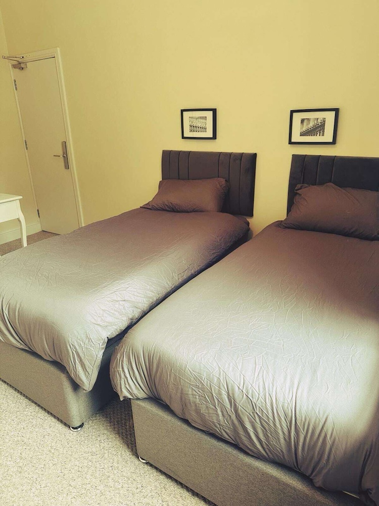 Castle View Twin Bed Room 5 - Nottingham | Vrbo