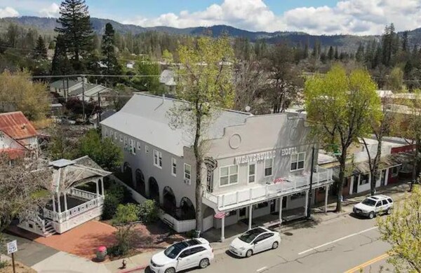 Weaverville Hotel - Weaverville, CA