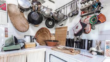 Casa standard, vários quartos (Baddi Di La Predda) | Cozinha privada | Geladeira, fogão, cooktop, cafeteira/chaleira