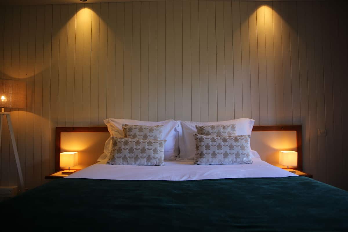 Quarto Clássico com Cama de Casal, varanda, vista para a montanha | Camas de colchão pillowtop, minibar, secretária