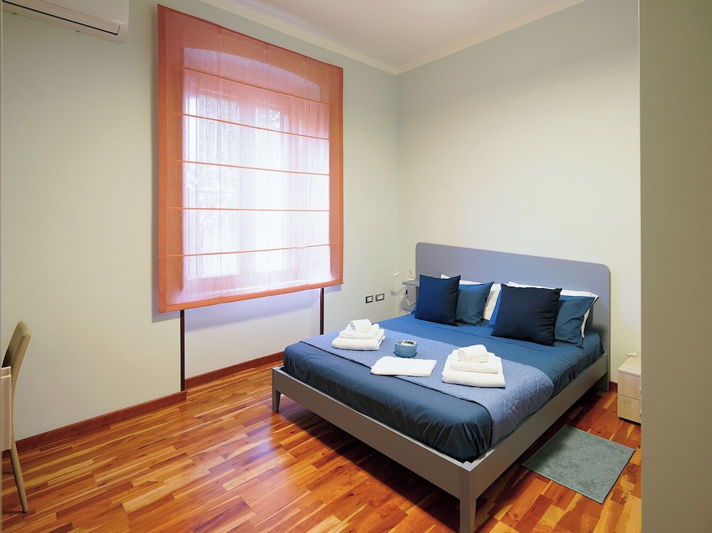 B&b Pisapia. In A Central And Quiet Area. - Salerno