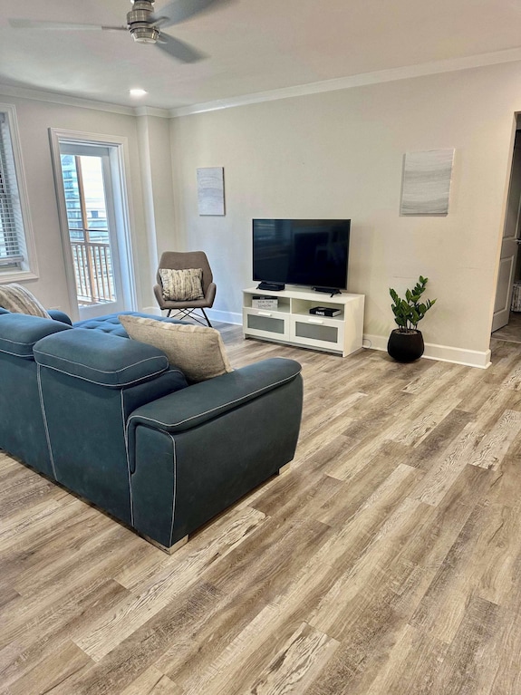 20n - Stylish 1bd 1ba Condominium In The Heart Of Downtown! - Scottdale, GA