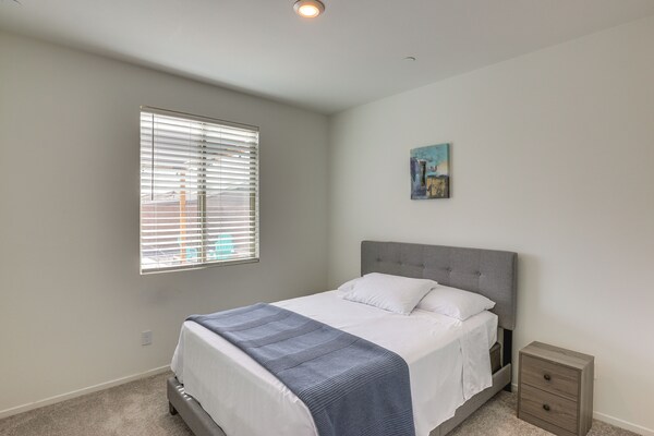 Coachella Home W/ Game Room & 1 Pm Check-out - Joshua Tree National Park