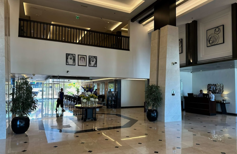 Upgraded 2br - Beachfront - 5 Star Resort - Dubai