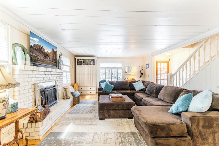 Minutes Walk To Downtown, Whychus Creek4-bedroom, Cozy Cottage/private Sauna. - Sisters, OR