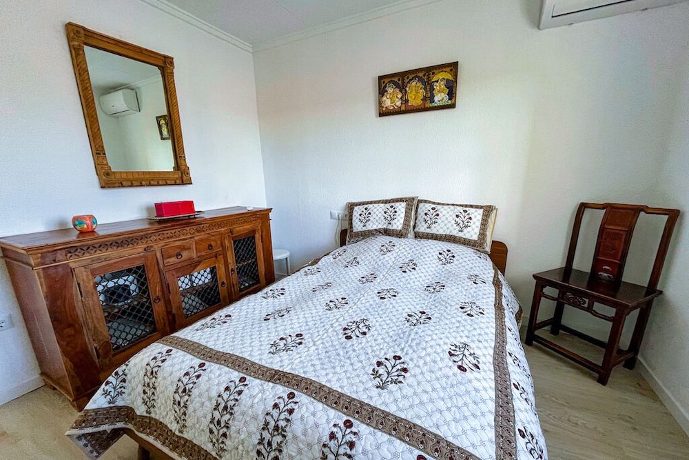 10 Minutes To The Beach! Double Room With Garden View In Quiet B&b Costa Blanca - Santa Pola