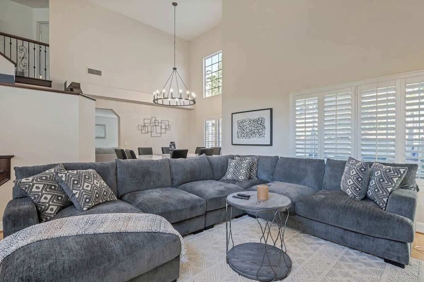 152-2-story Pool &Spa Home | Ale / Insurance Ready - Santa Clarita, CA