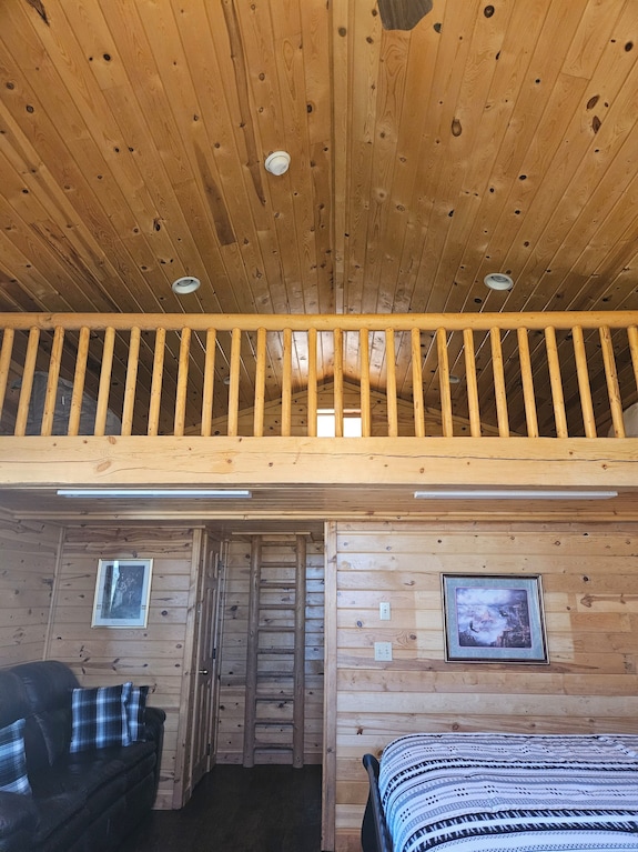 Grandpa's Cabin Is A Hidden Gem Behind The Majestic Mountains Of Southern Utah. - 斯普林