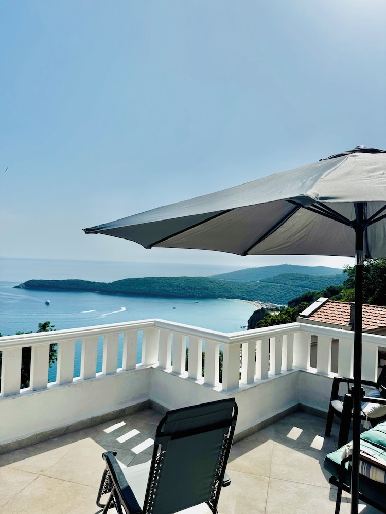 Budva Felix Suits - Budva