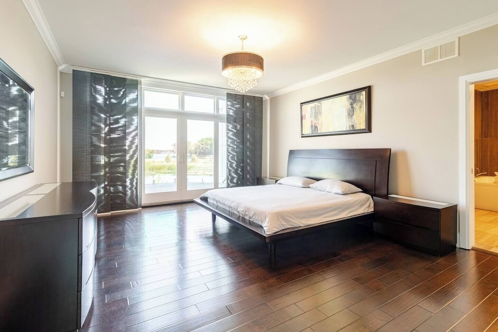 Swan Cove Waterfronts Retreat - Midland
