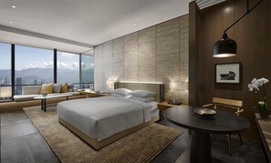 Quarto, 1 cama king-size, na torre | 1 quarto, roupa de alta qualidade, minibar com produtos grátis 