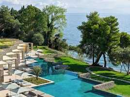 Piscina exterior sazonal