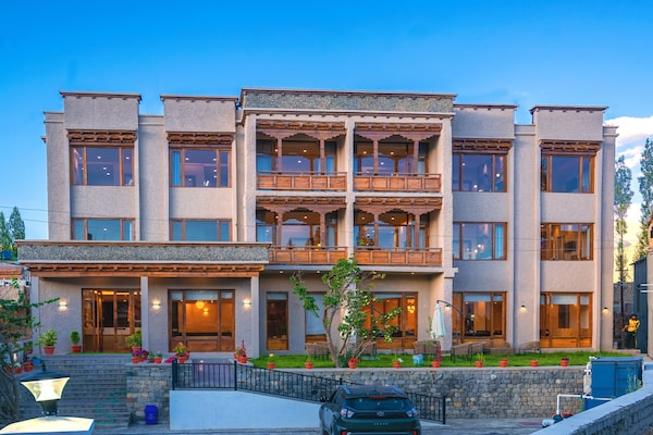 Hotel Zimskhang Villa - Leh