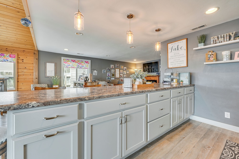 Angler's Cottage On Lake Cornelia: Pets Welcome! - Iowa