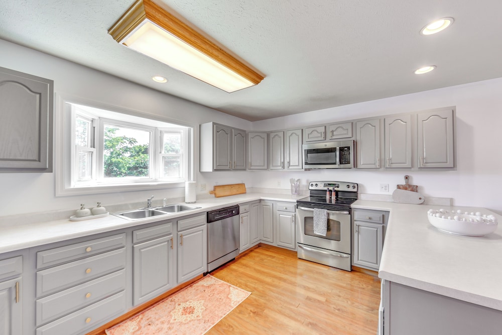 时尚的摩根敦度假租赁 - 距离西弗吉尼亚大学2英里！ - 摩根敦