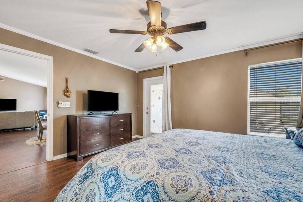 3br/2ba Haven Away From Home W/master Suite, 6 Mi. To Legoland & Pet-friendly! - 溫特黑文