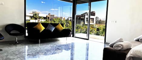 Villa de Luxo, varanda, vista para a montanha | 4 quartos, secretária