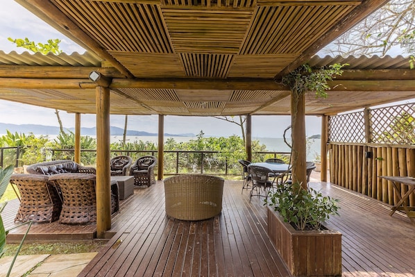 Apartamento básico | Opções para refeição ao ar livre