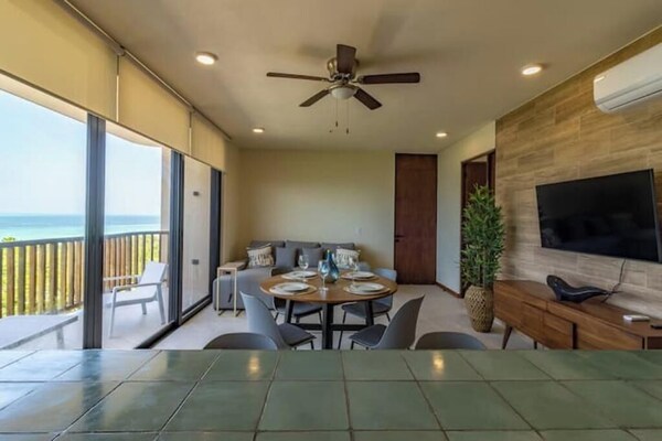 2 Br Rooftop Retreat Apartment / Breathtaking Sunset Ocean Views - A301 - Holbox