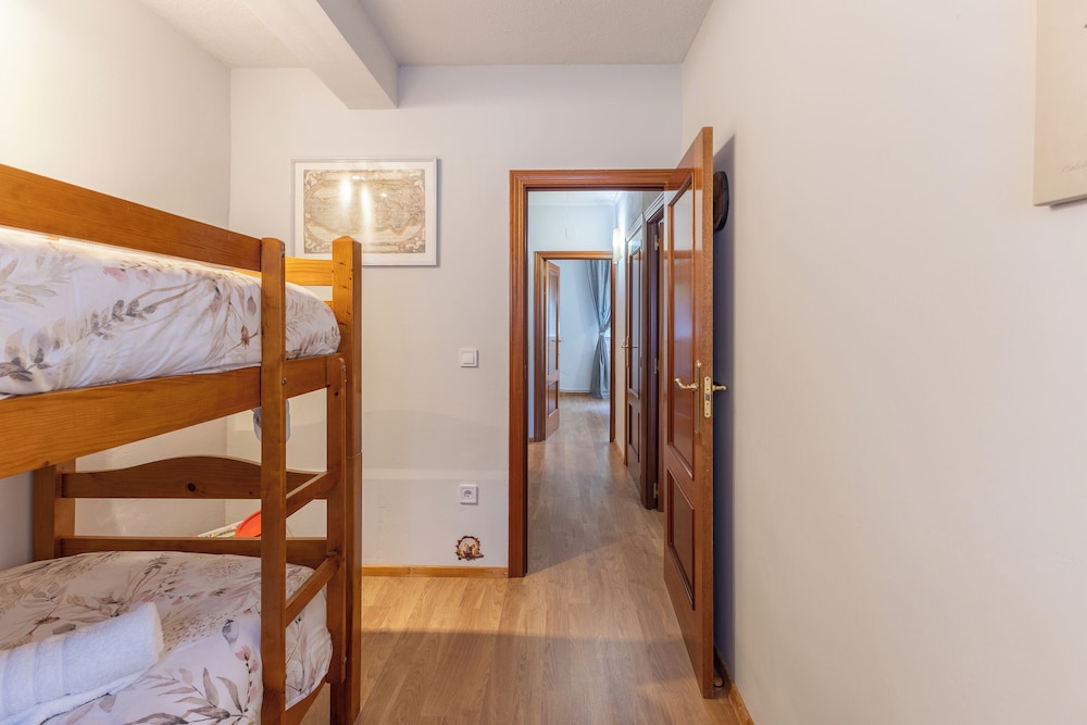 Apartamento 'Cumbre Escondida' Con Piscina Compartida, Jardín Compartido Y Wi-fi - Pelayos de la Presa