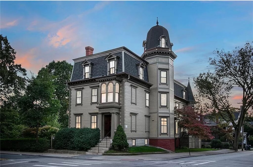 The Underwood-hale House - Warwick, RI