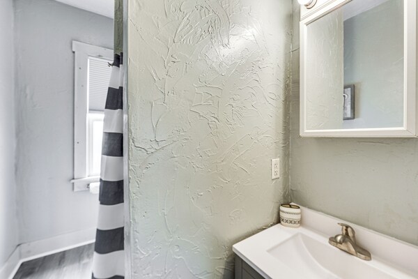 Updated New Kensington Home W/ Deck: 22 Mi To Pgh! - Freeport, PA