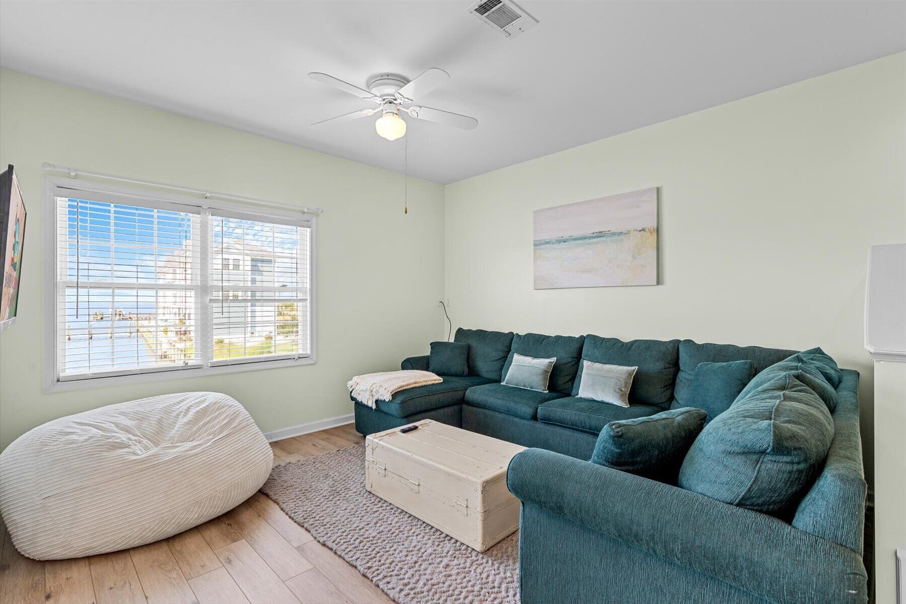 Tranquil Tides Retreat By Seaside Vacations & Sales - Chincoteague, VA