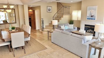 Casa, várias camas, pátio, vista parcial para o oceano (Beauty by the Beach) | Interior