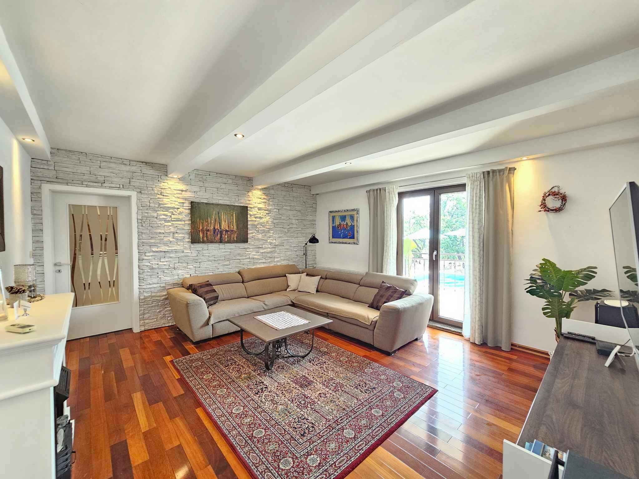 Holiday Apartment With Outdoor Pool - Novi Vinodolski