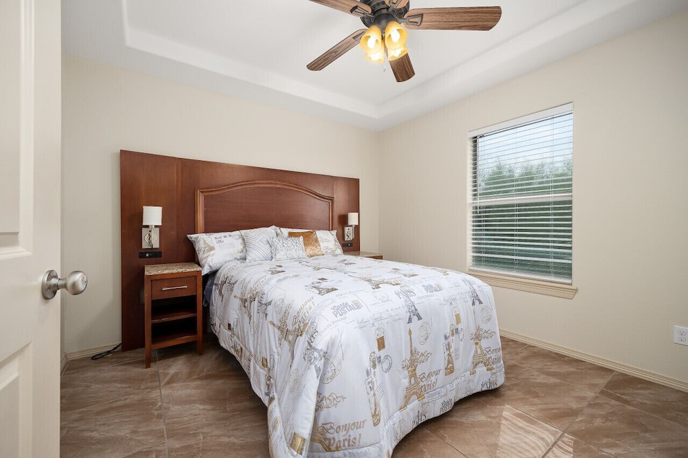 Hummingbird Apartment 7 - McAllen, TX